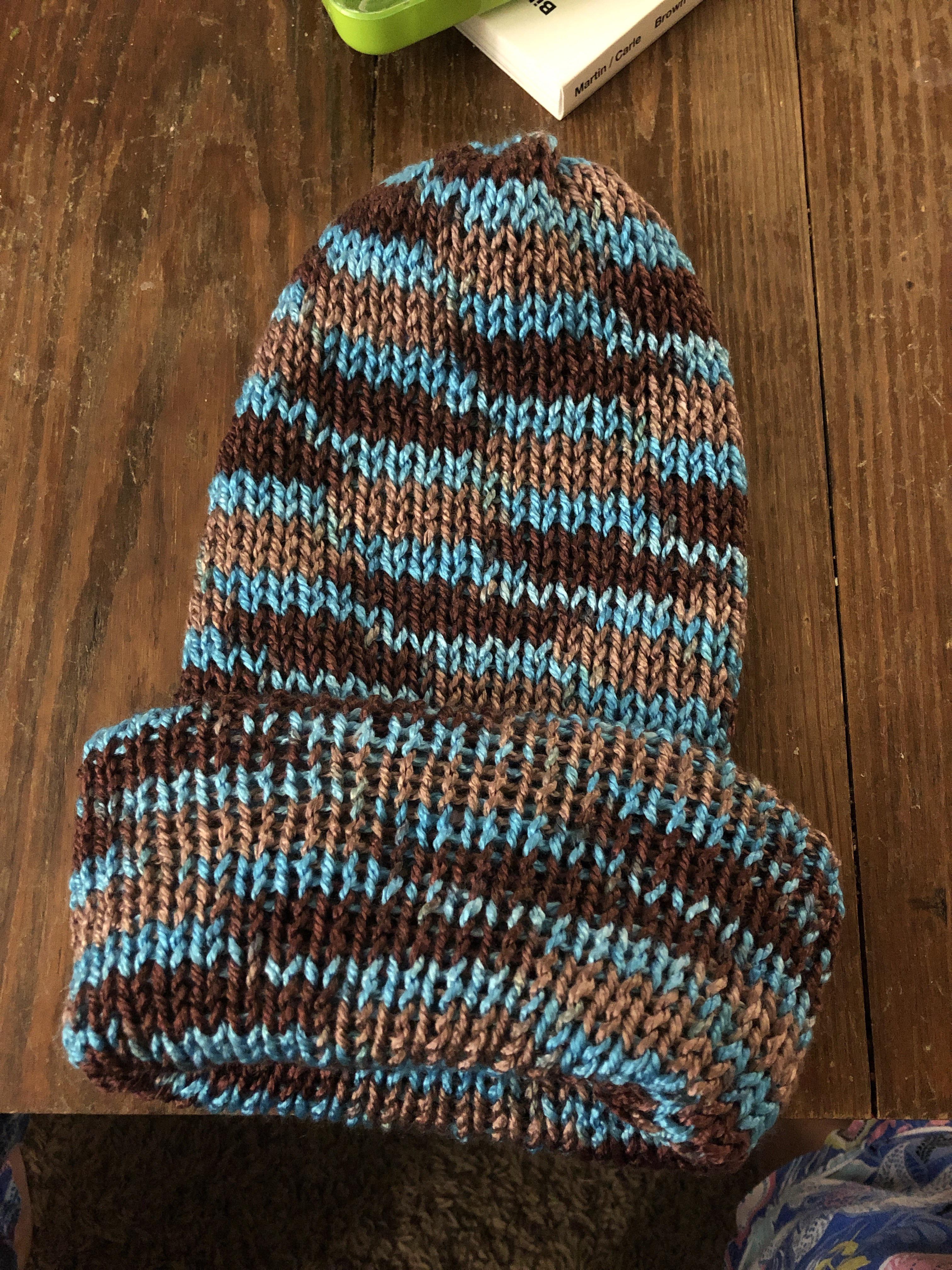 Colorful cozy hat | Scrolller