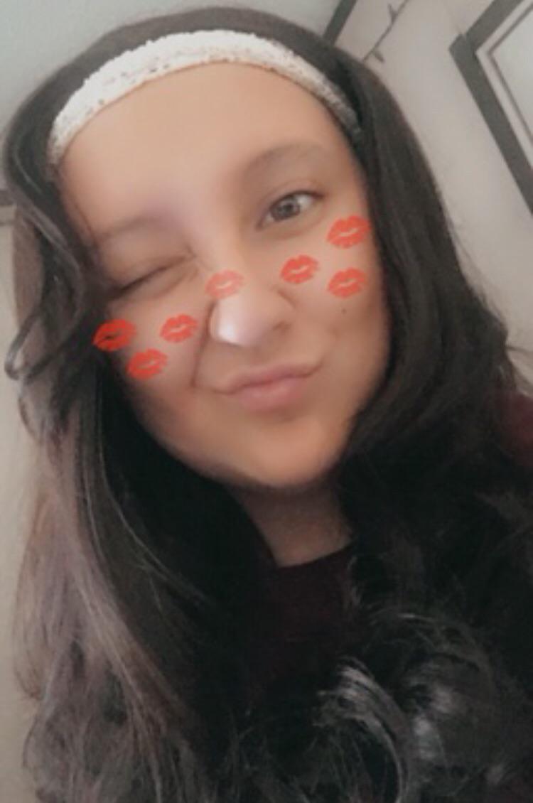 Come chat with me!! | Scrolller