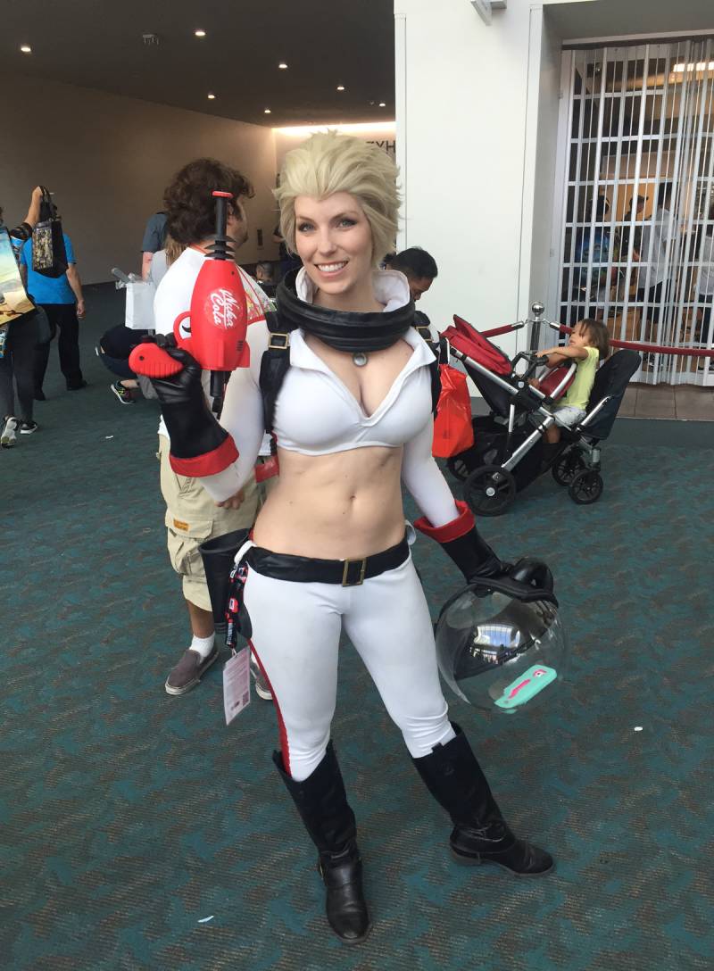 ComicCon gets its thirst zapped for Nuka World cosplay | Scrolller