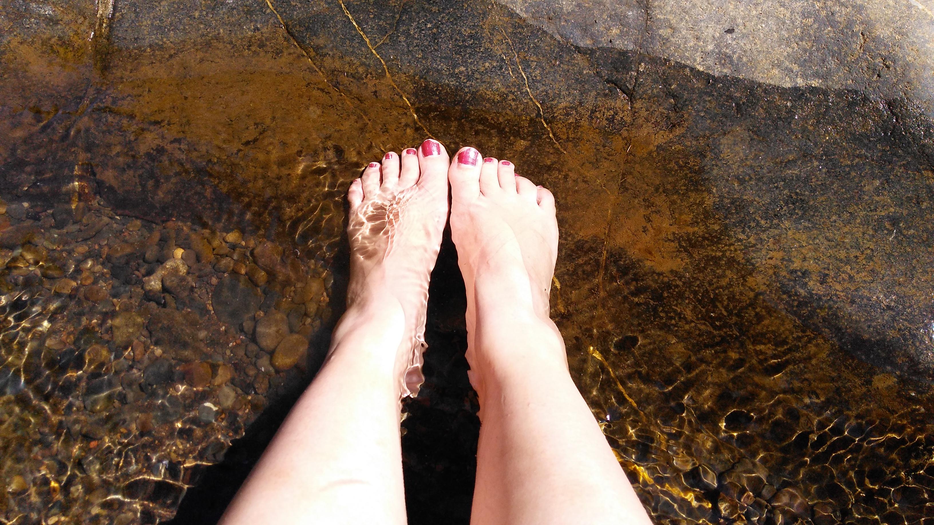 Cooling down on a hot summer day. | Scrolller