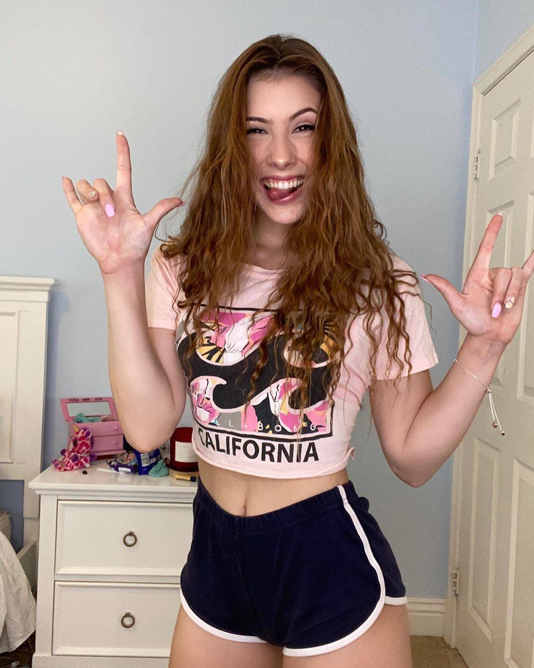 Courtney Gibson | Scrolller