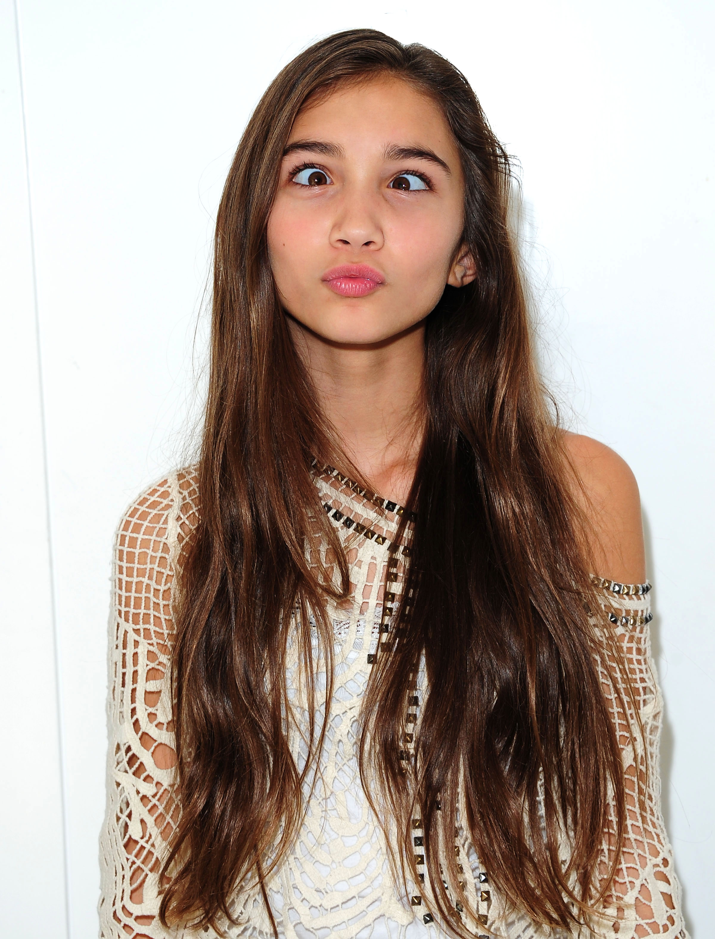 Crossed Eyes | Scrolller