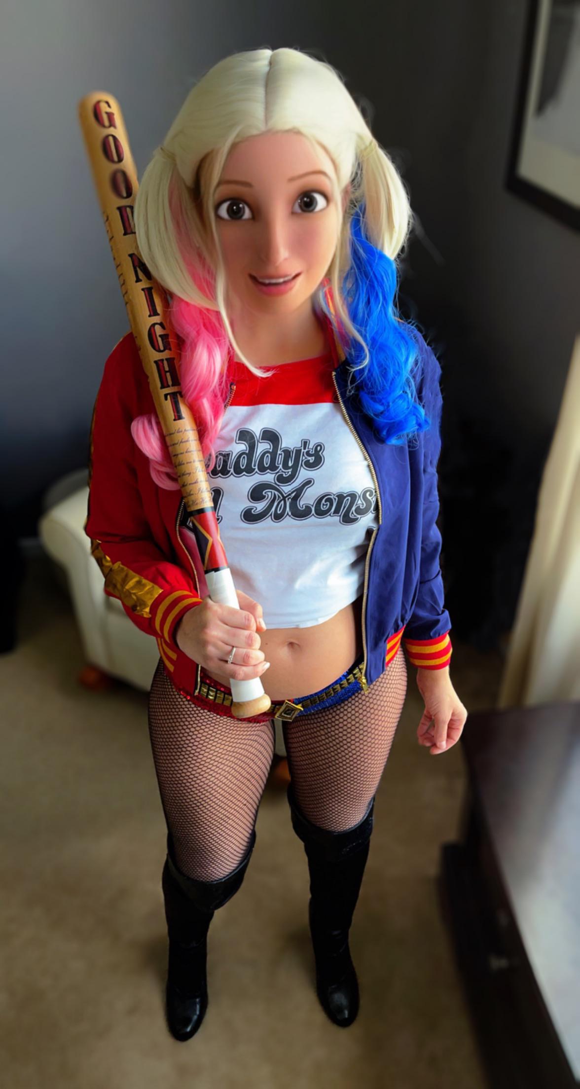 Cumming Soon...Harley Quinn outfit complete!!! | Scrolller
