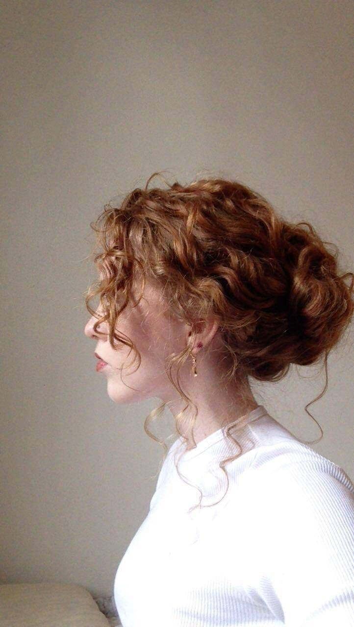 Curly | Scrolller