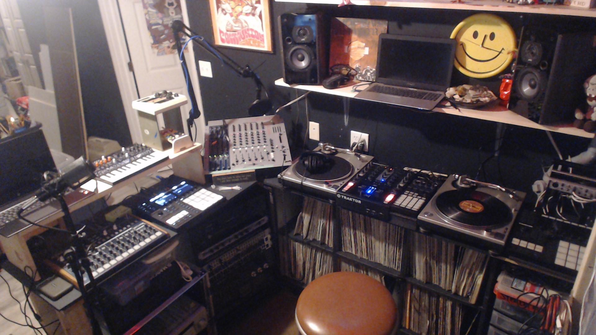 current arrangement | Scrolller