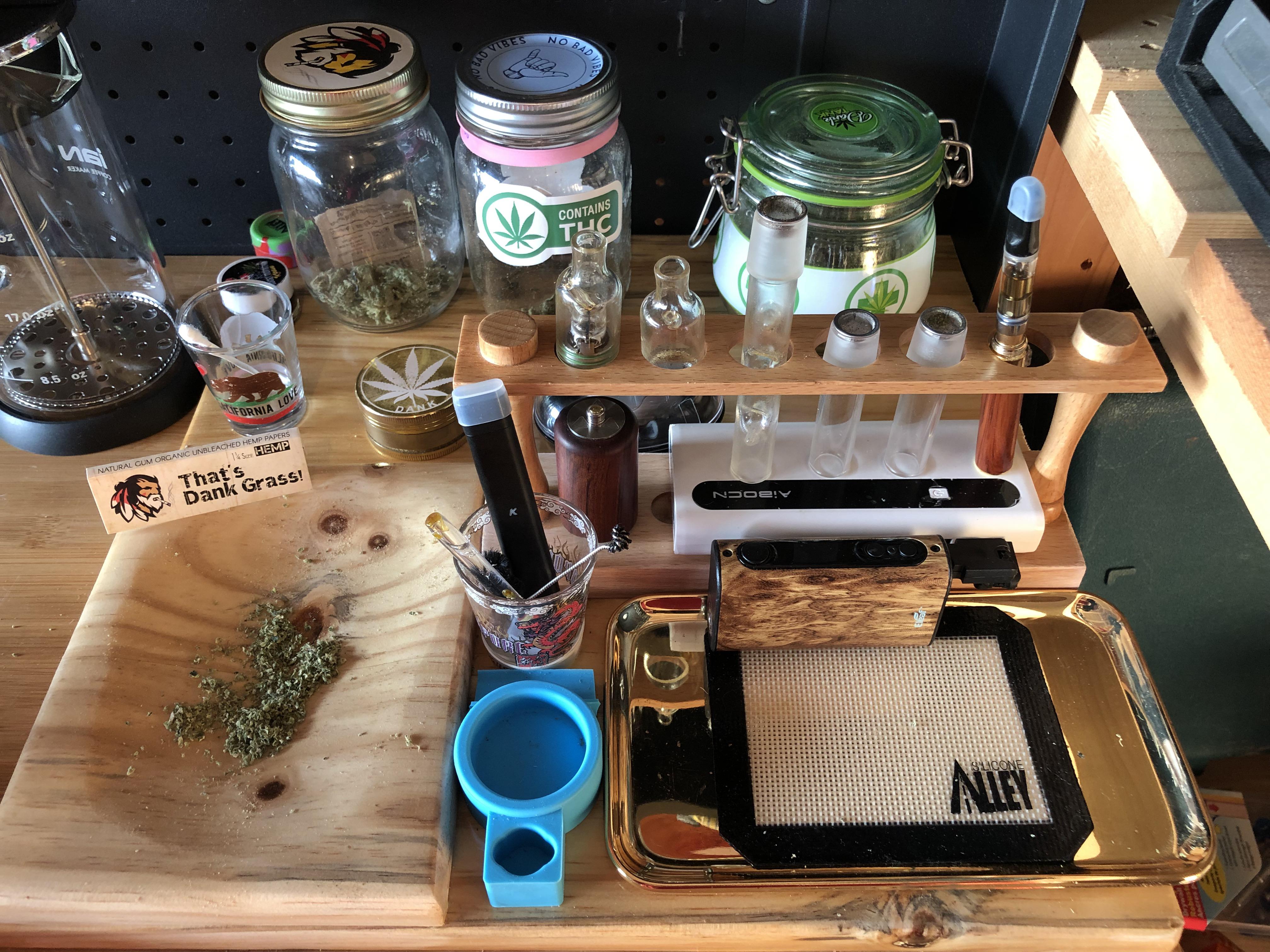 Current roster | Scrolller