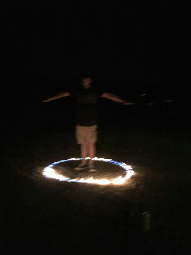 cursed T-pose | Scrolller