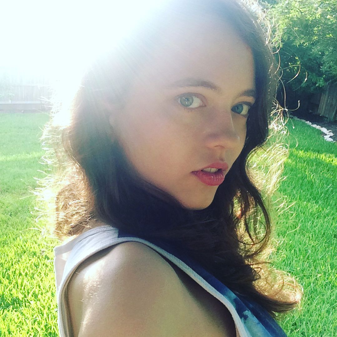 Cute Brunette in sunlight | Scrolller