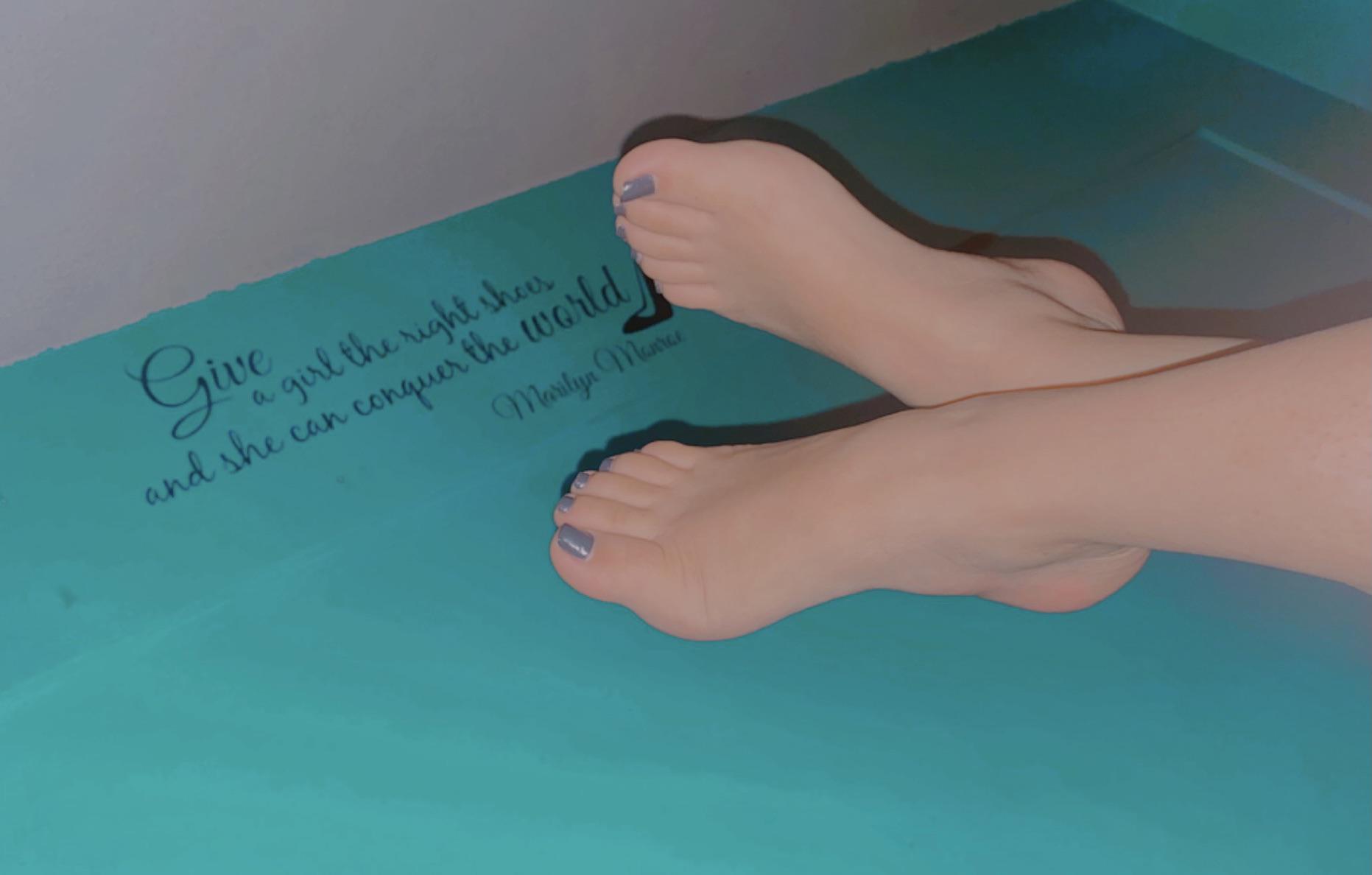 cute little toes 💕 | Scrolller