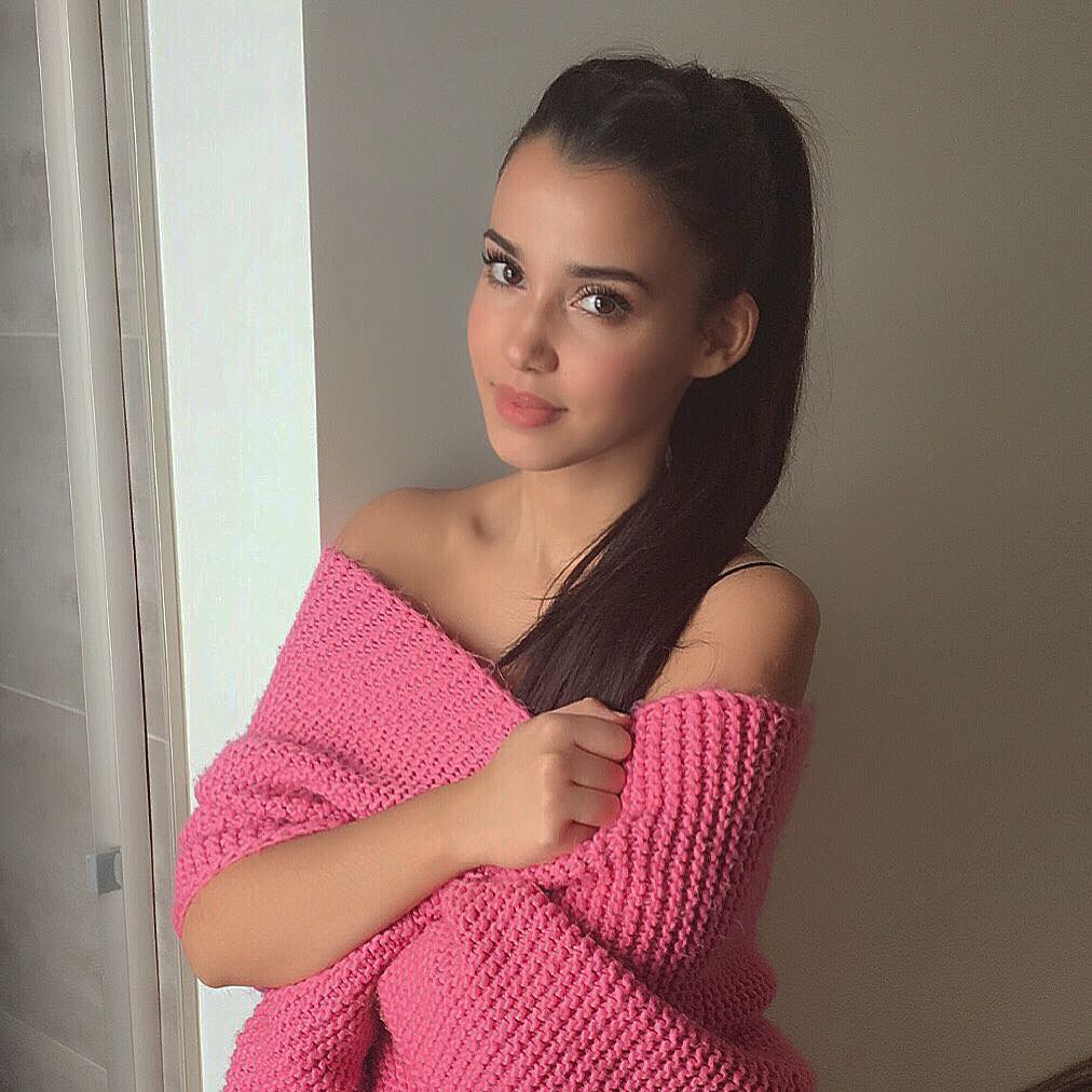 cute look | Scrolller