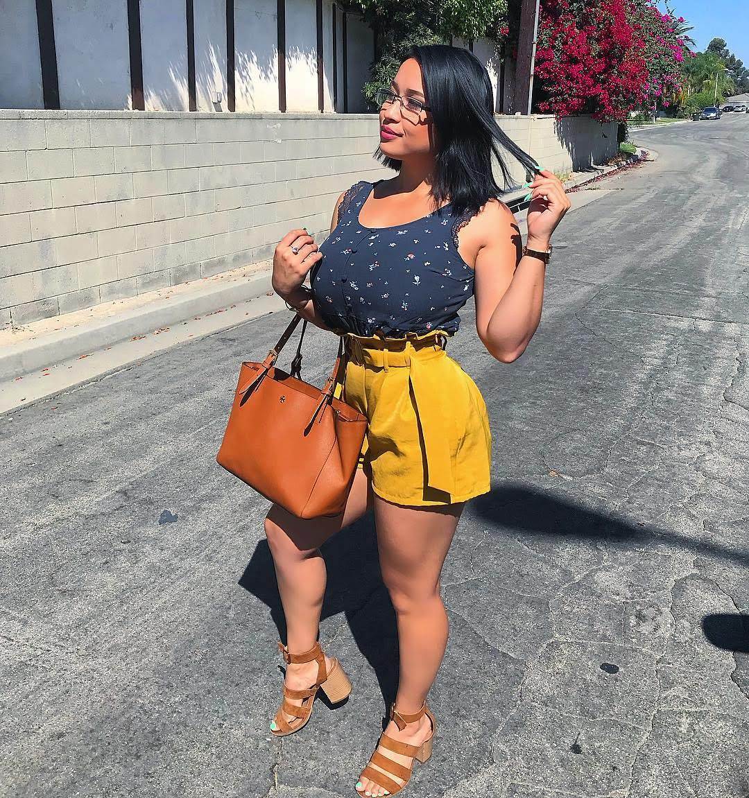 Cute Outfit | Scrolller