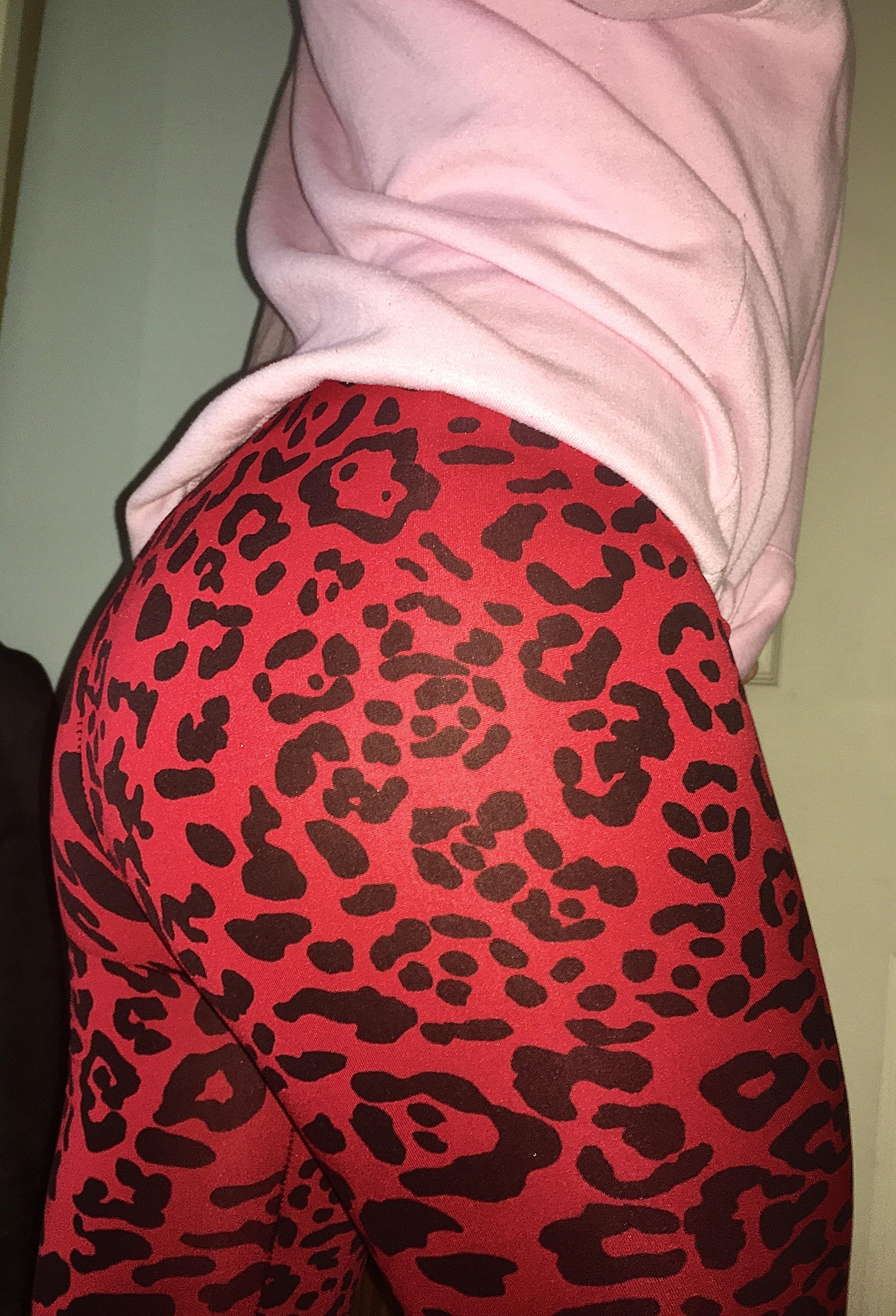 Cute red leopard print | Scrolller