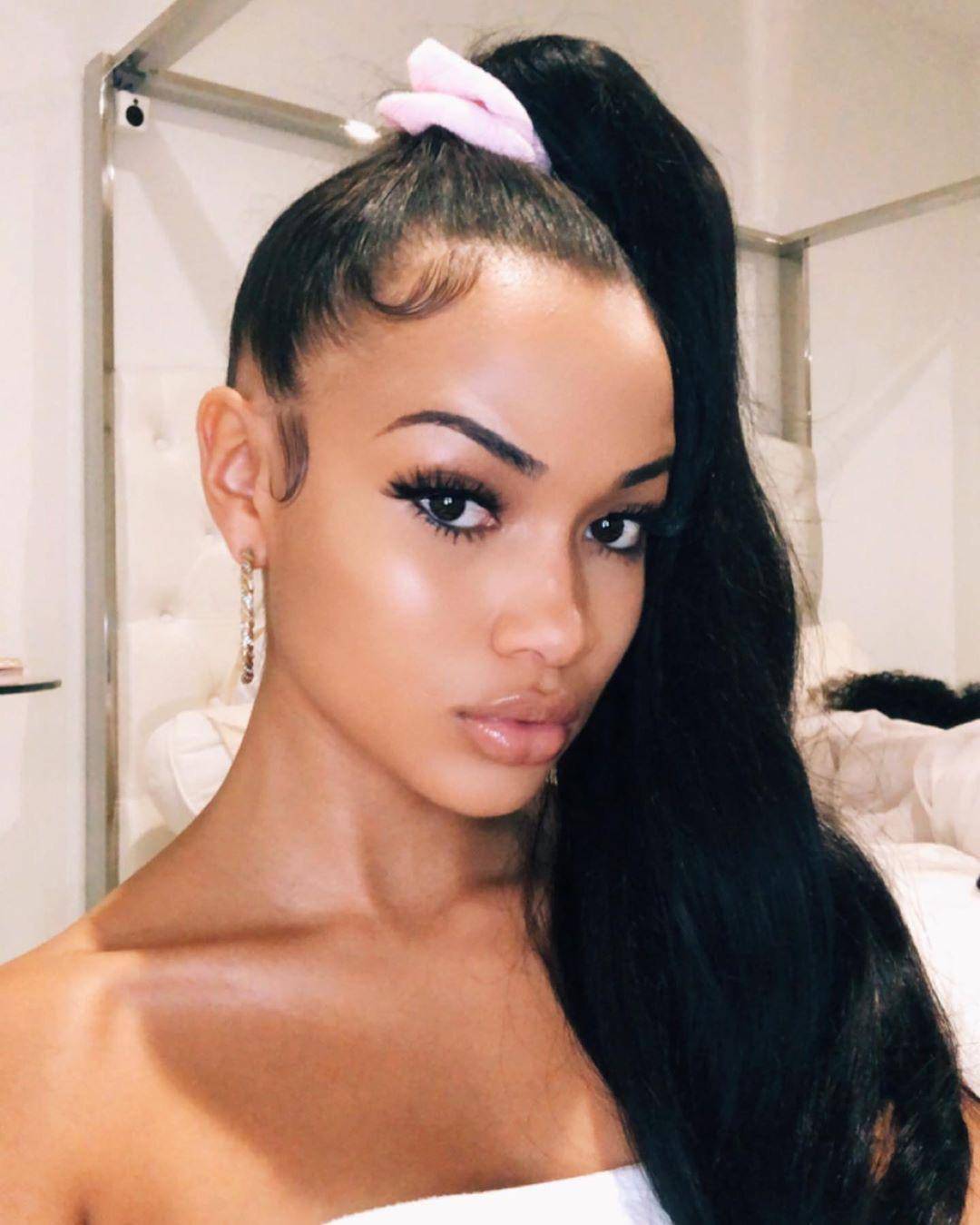 Cydnee Christine | Scrolller