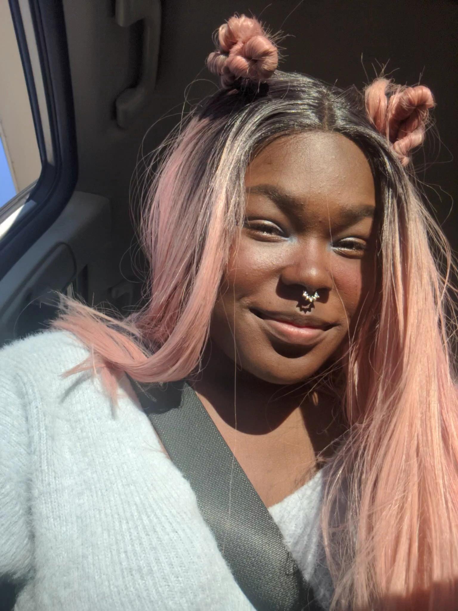 Daddy helped me with my space buns! | Scrolller