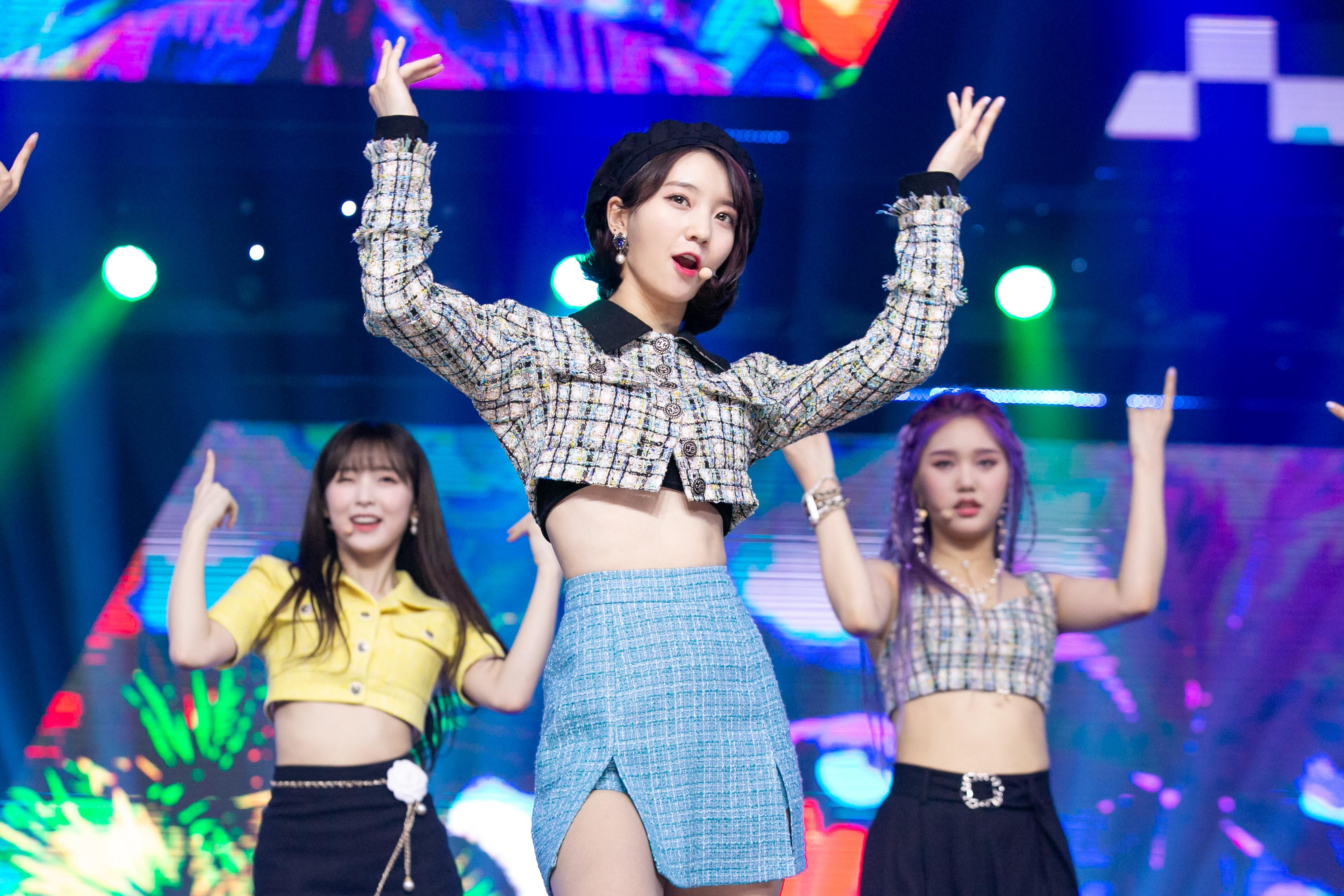 Daily Binnie #1039 - Praise Me Mortals! | Scrolller