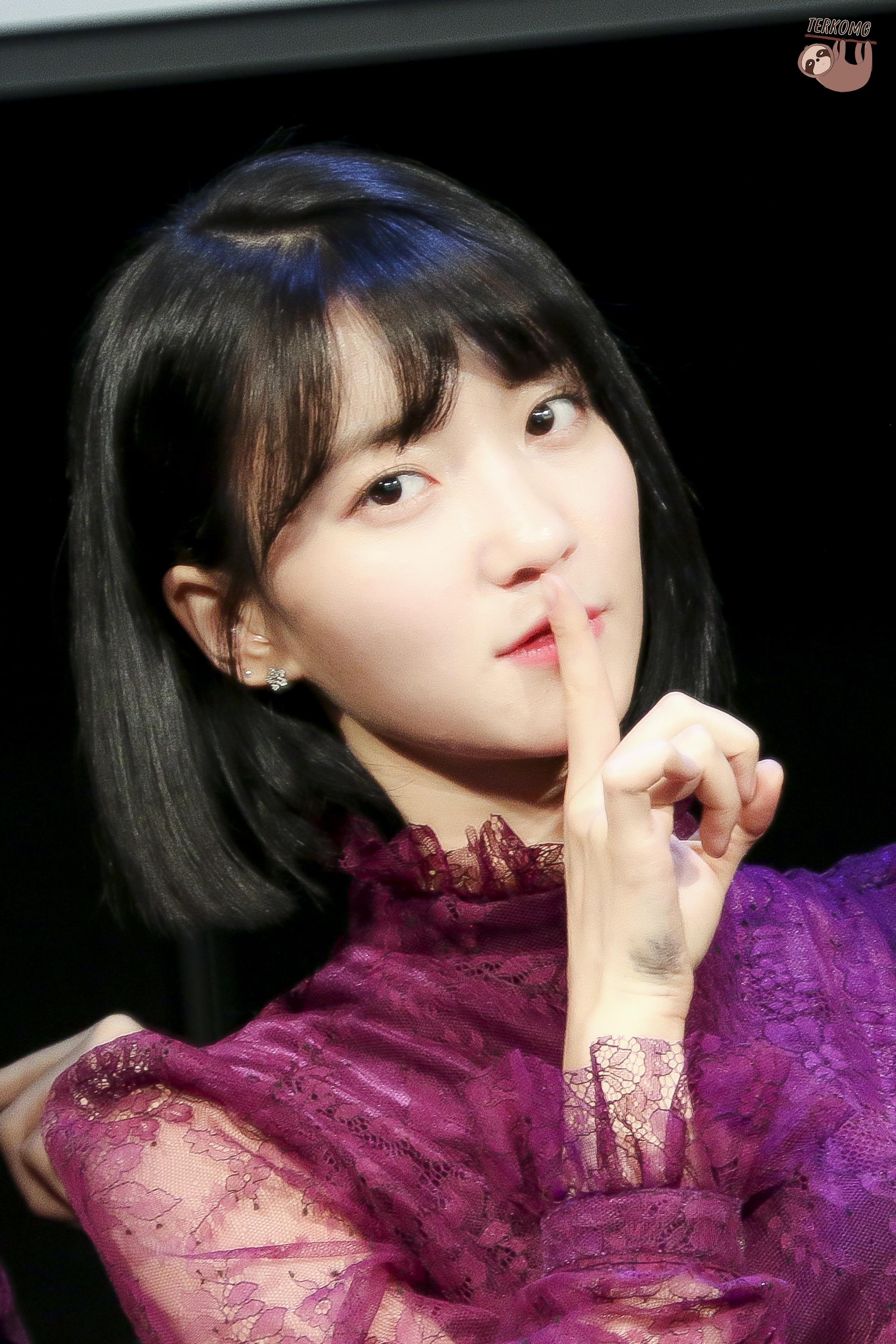 Daily Binnie #950 - The Sound of Silence | Scrolller