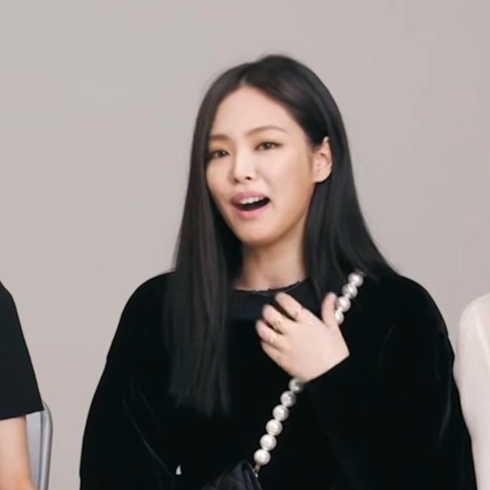 Daily Jennie #170 | Scrolller