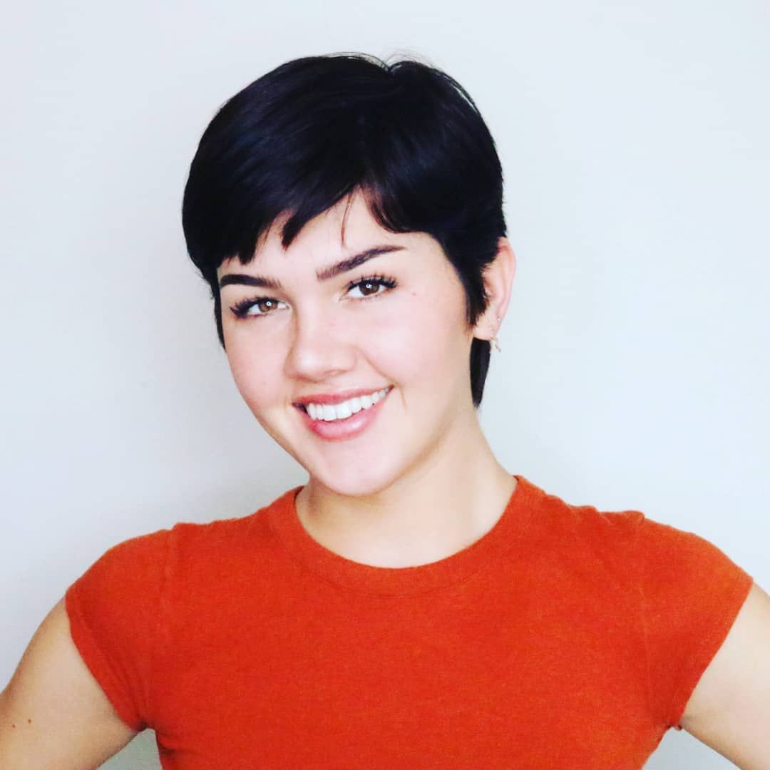 Daisy Taylor receiving a blowjob | Scrolller