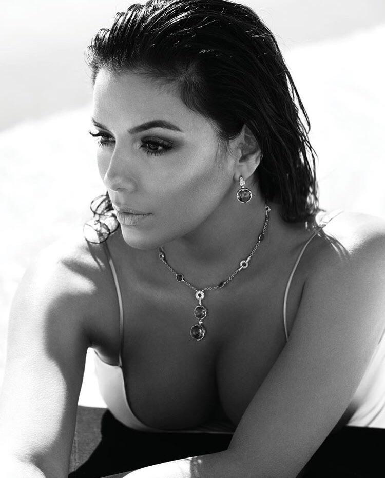 Damn Eva ! | Scrolller