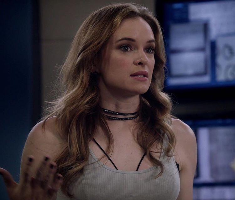 Danielle Panabaker | Scrolller