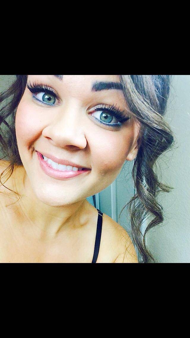 Danni Summers | Scrolller