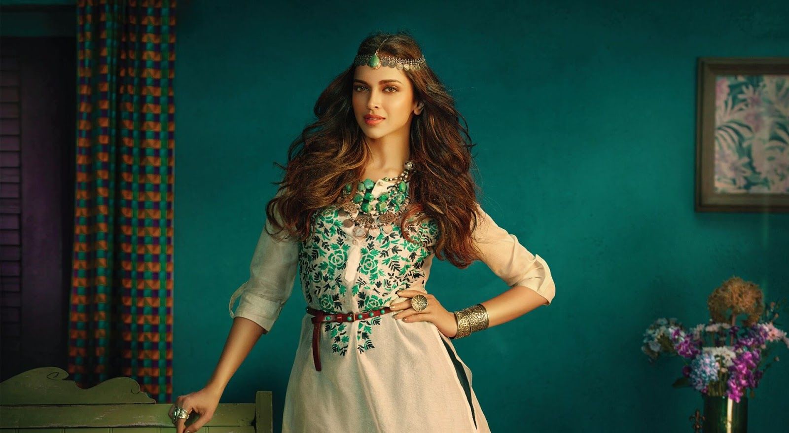 Deepika Padukone is such a goddess | Scrolller