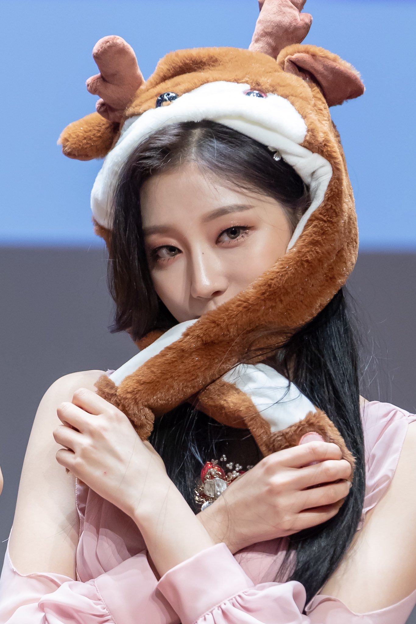 Deer Yein | Scrolller