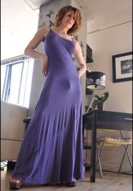 DeliaTS Purple Dress bulge | Scrolller