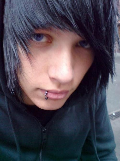 Dem Eyes | Scrolller