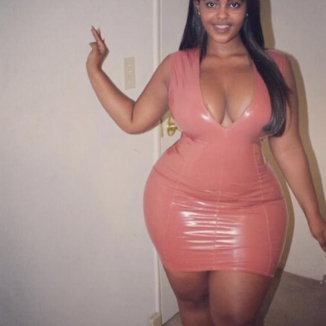 Dem hips! | Scrolller