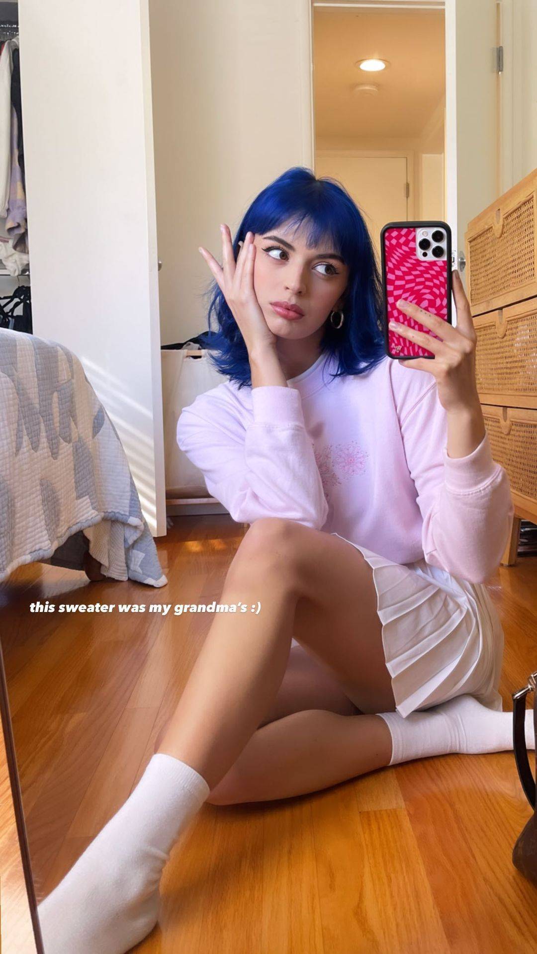 Dem legs .... | Scrolller