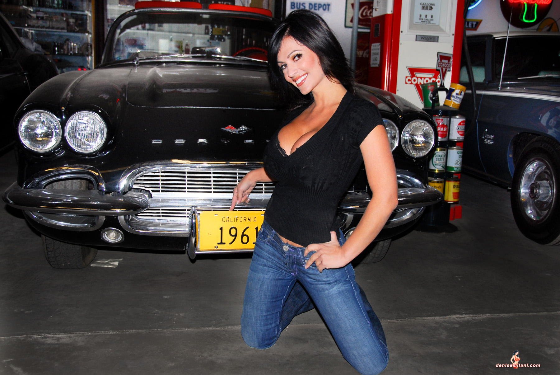 Denise Milani | Scrolller