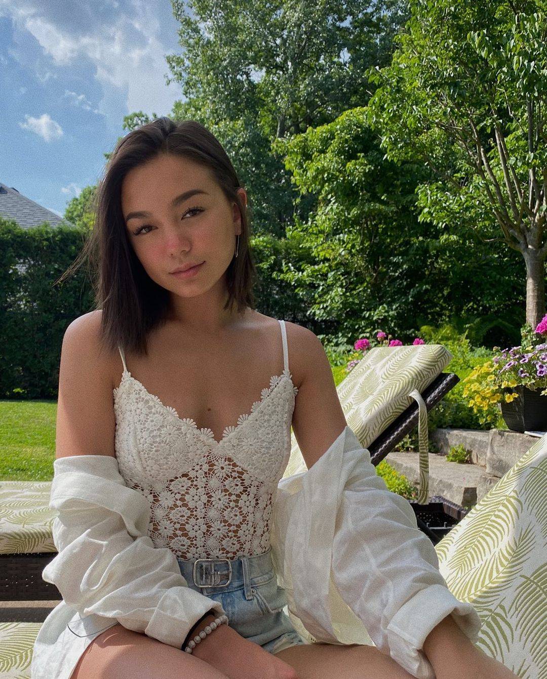 Devyn in white | Scrolller