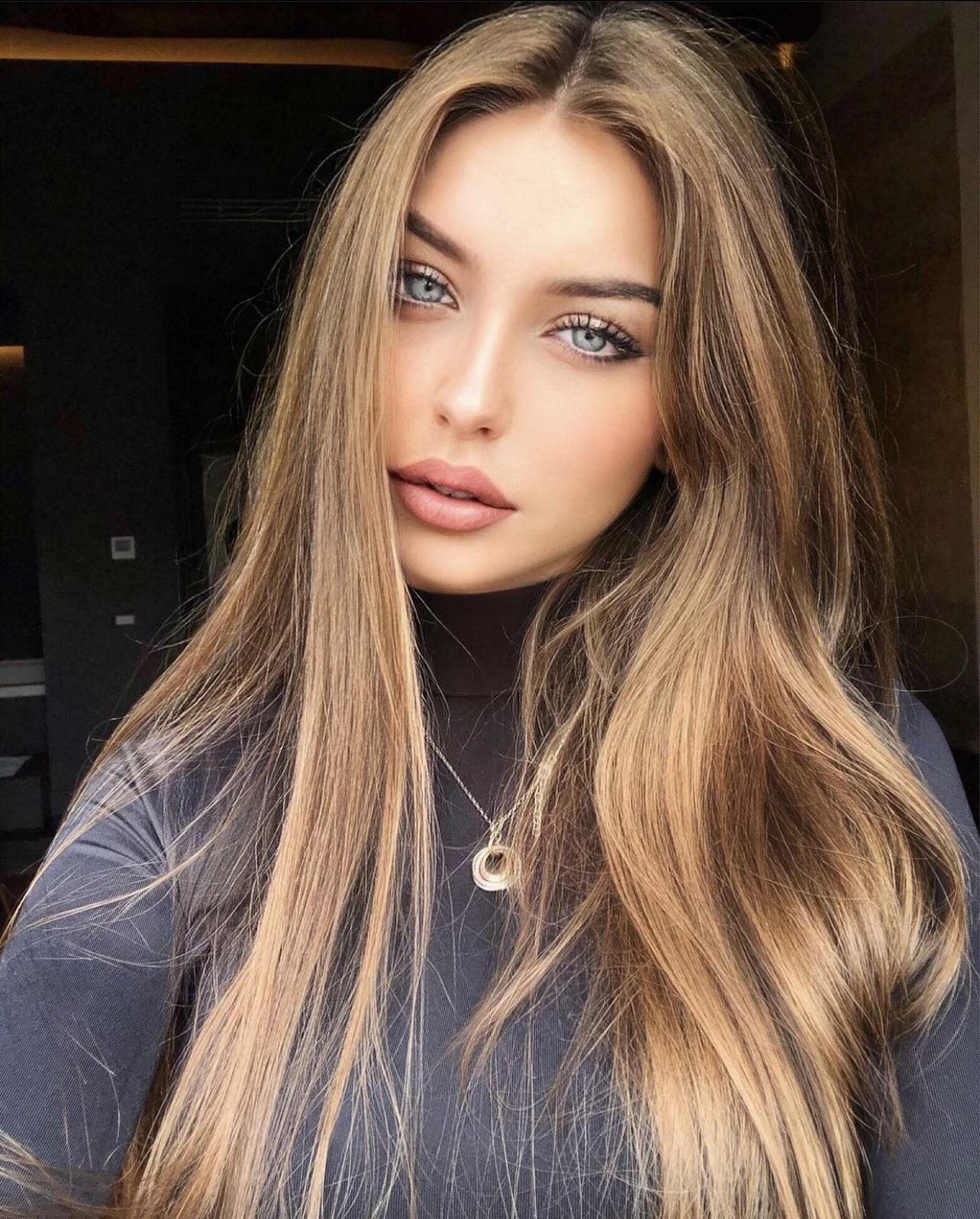 Diana Babyna [irtr] | Scrolller