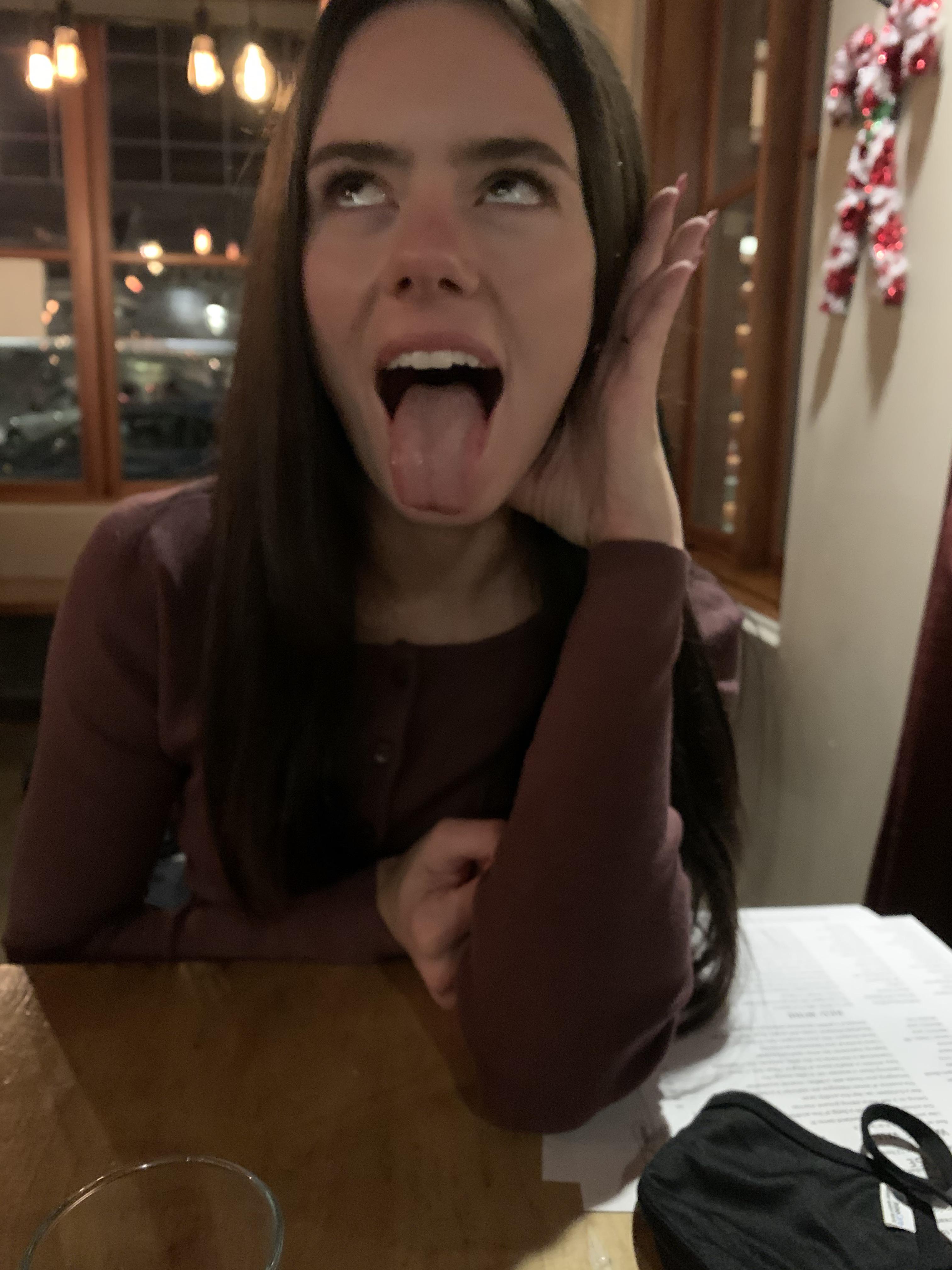 dinner date | Scrolller