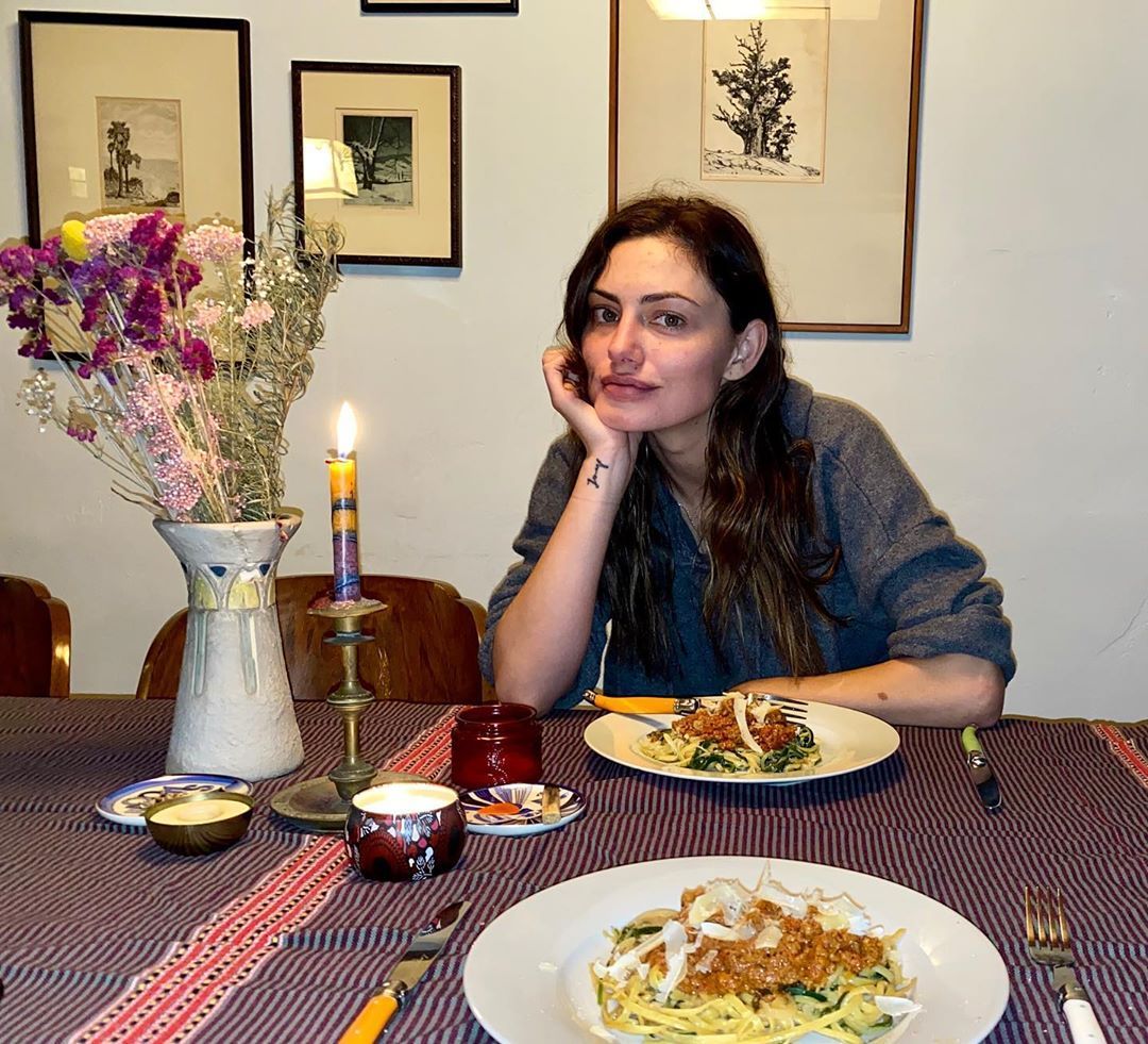 Dinner with Phoebe | Scrolller