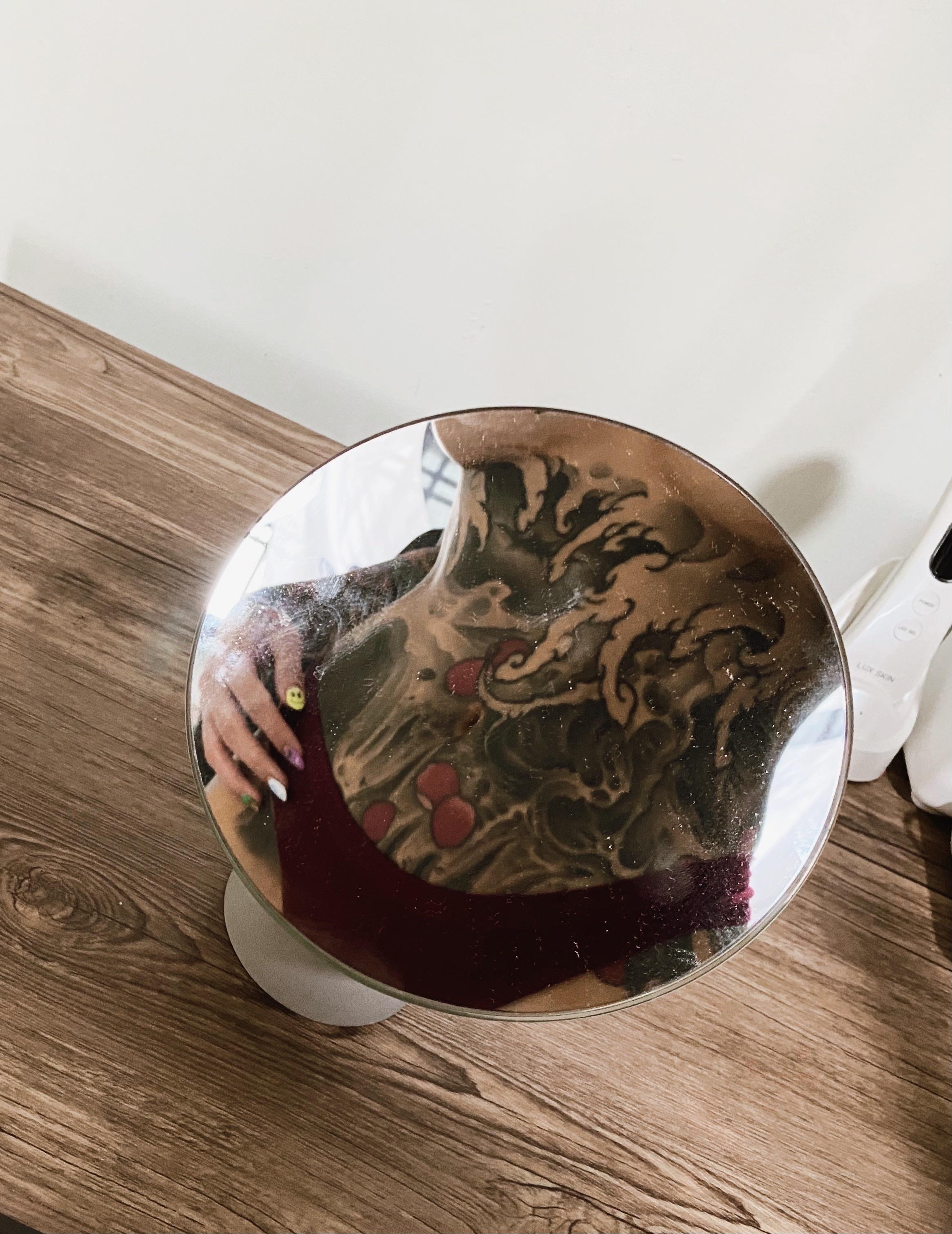 Dirty mirror under boobs selfie | Scrolller