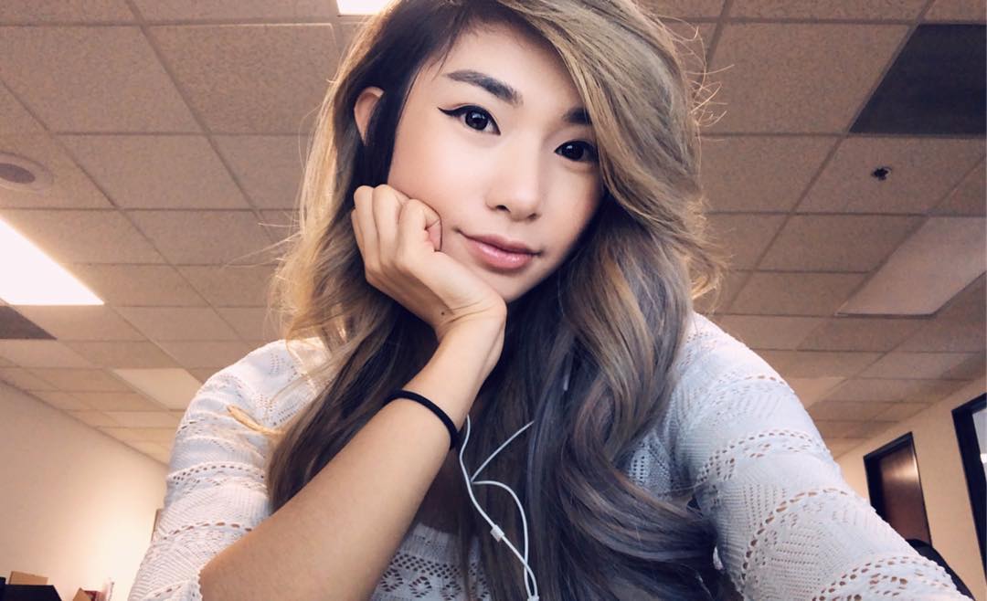 Disappearing Headphones | Scrolller