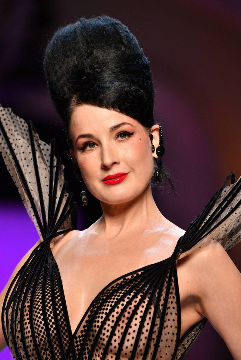 Dita Von Teese Boobs in Lace Dress on the Runway | Scrolller