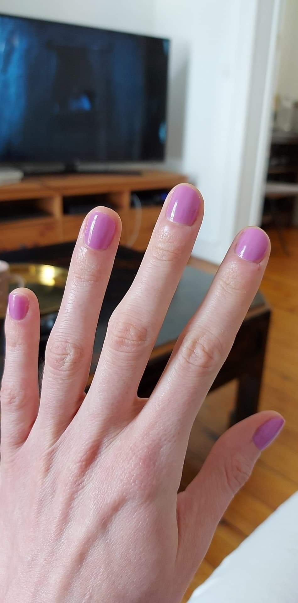 Do I have girly hands? 👩 | Scrolller