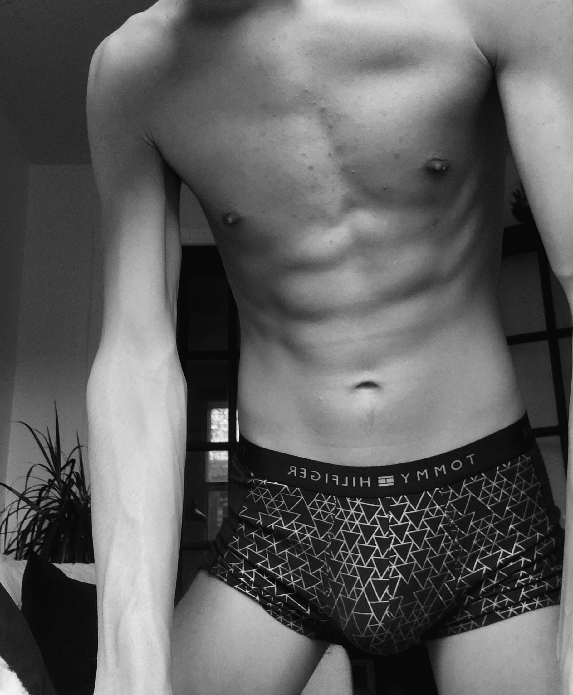 Do my boxers fit me well😉 | Scrolller