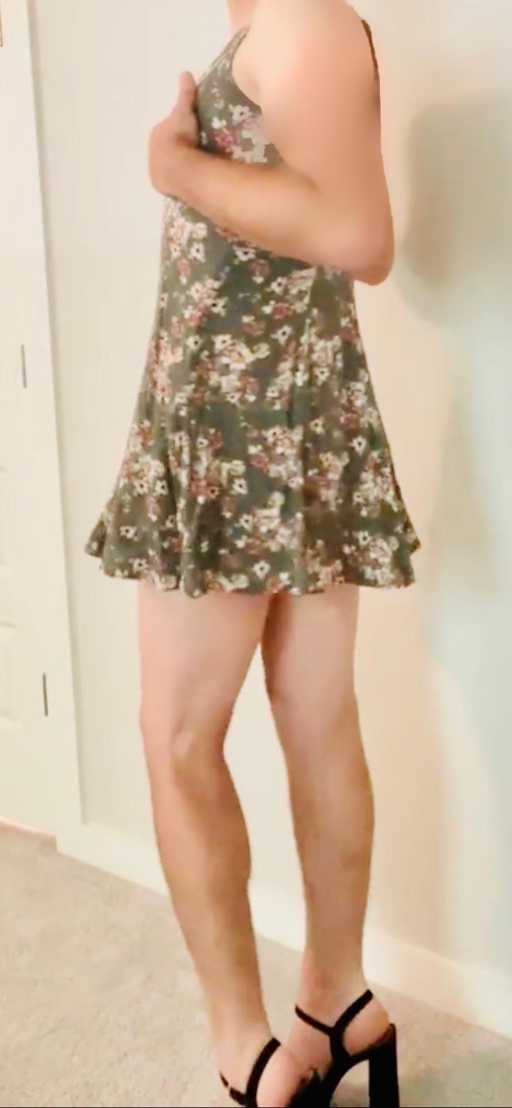 Do women feel so horny using dress or only crossdressers? | Scrolller