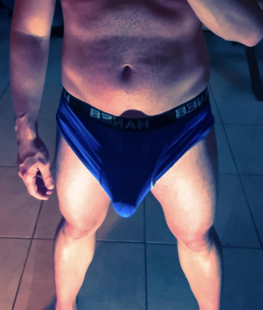 Do you like bulges? | Scrolller