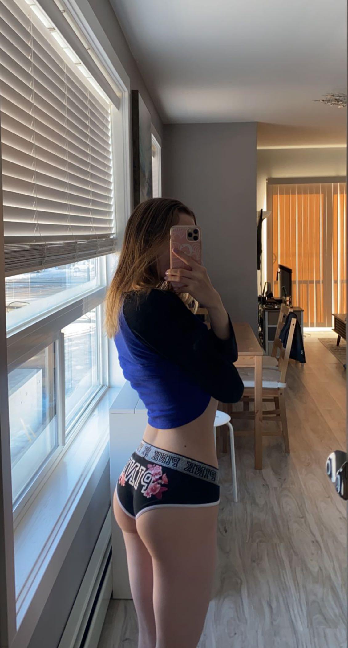 Do you like mine? 😘 | Scrolller