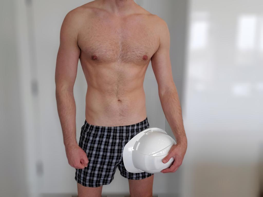 Do you like my checkered loose boxers? 💪😏 | Scrolller