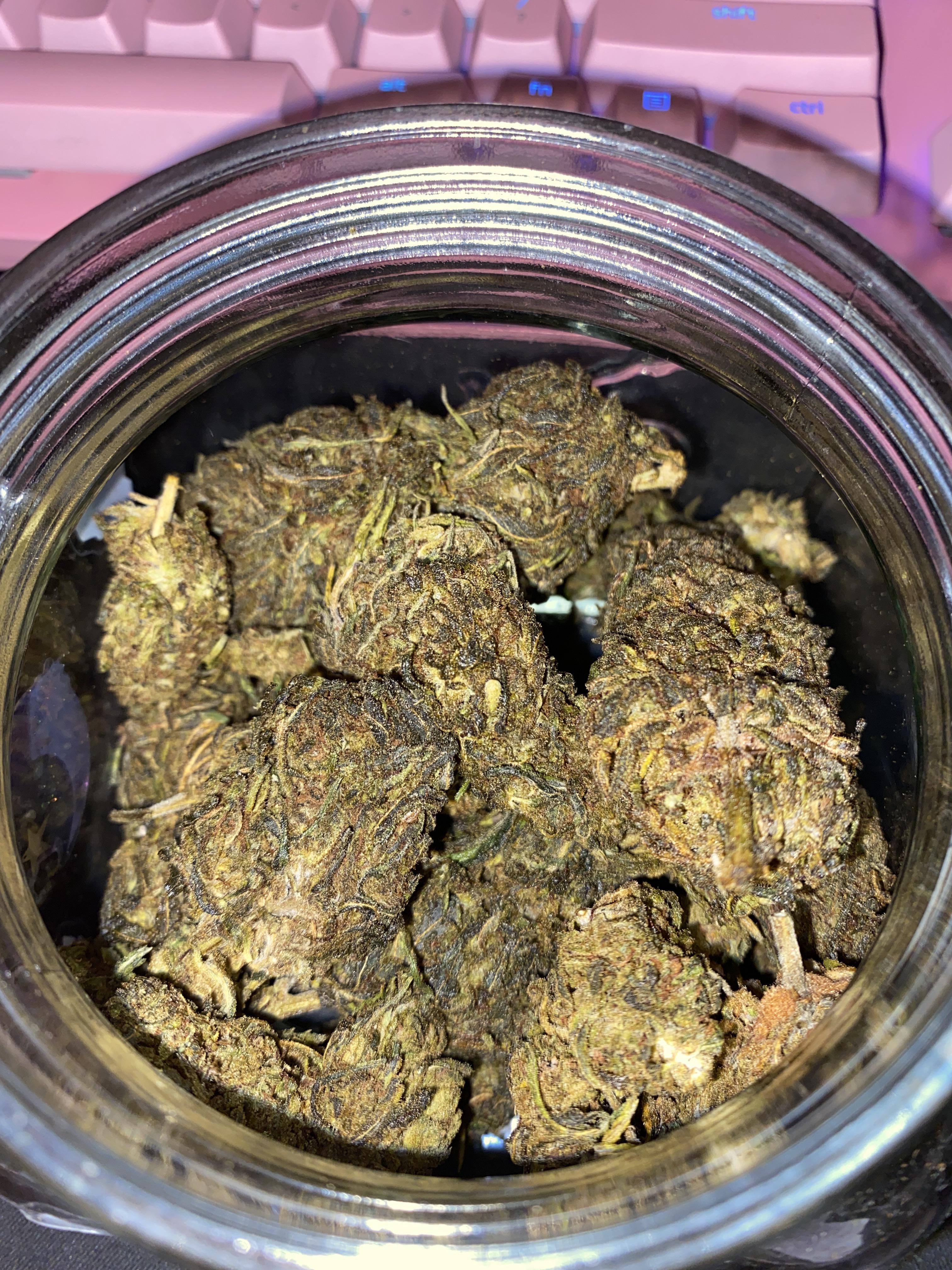 Do you think this is safe to smoke? .-. | Scrolller