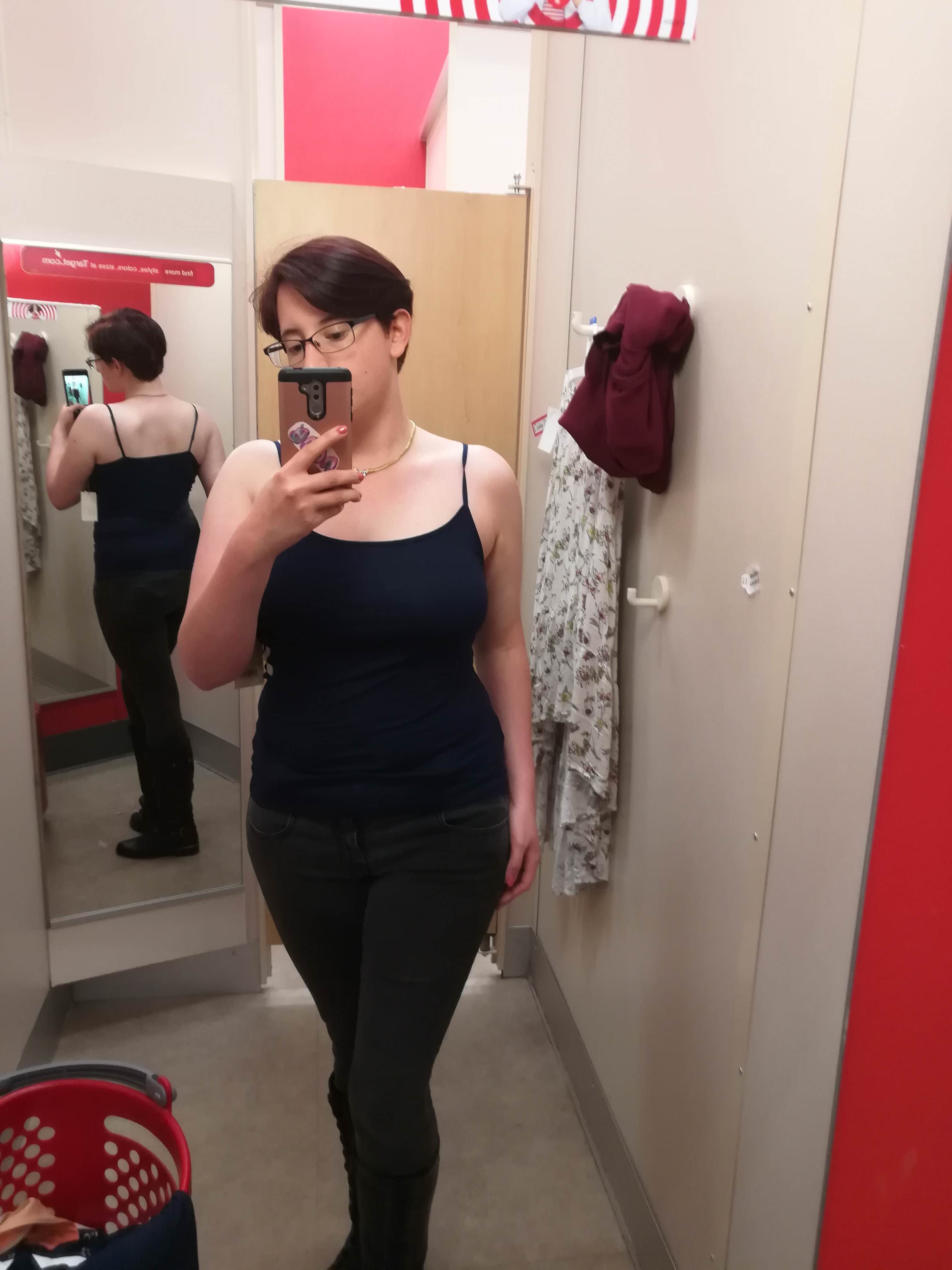 Does anyone here like curvy bois? | Scrolller