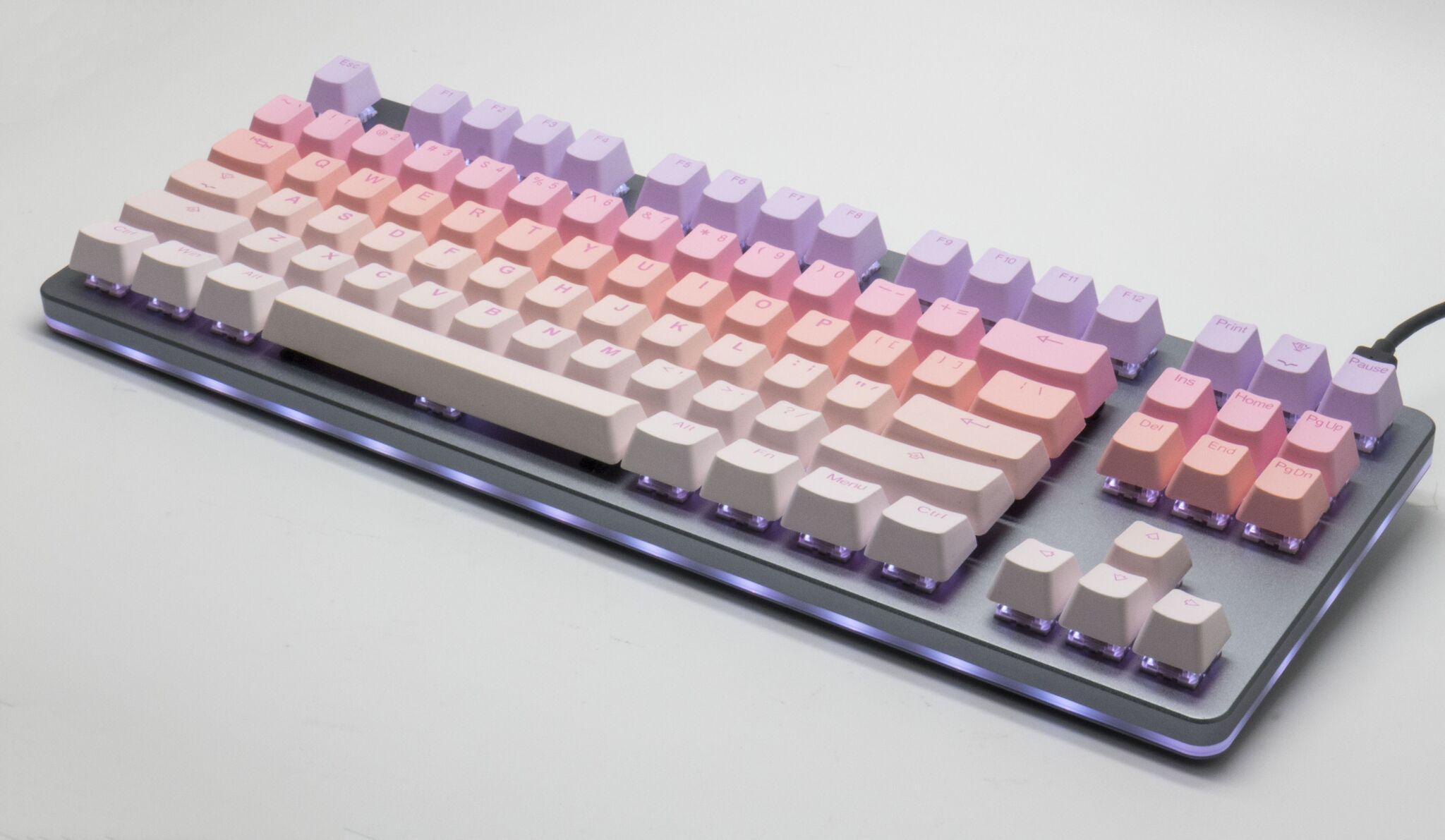 Does anyone know where I can find these keycaps? | Scrolller