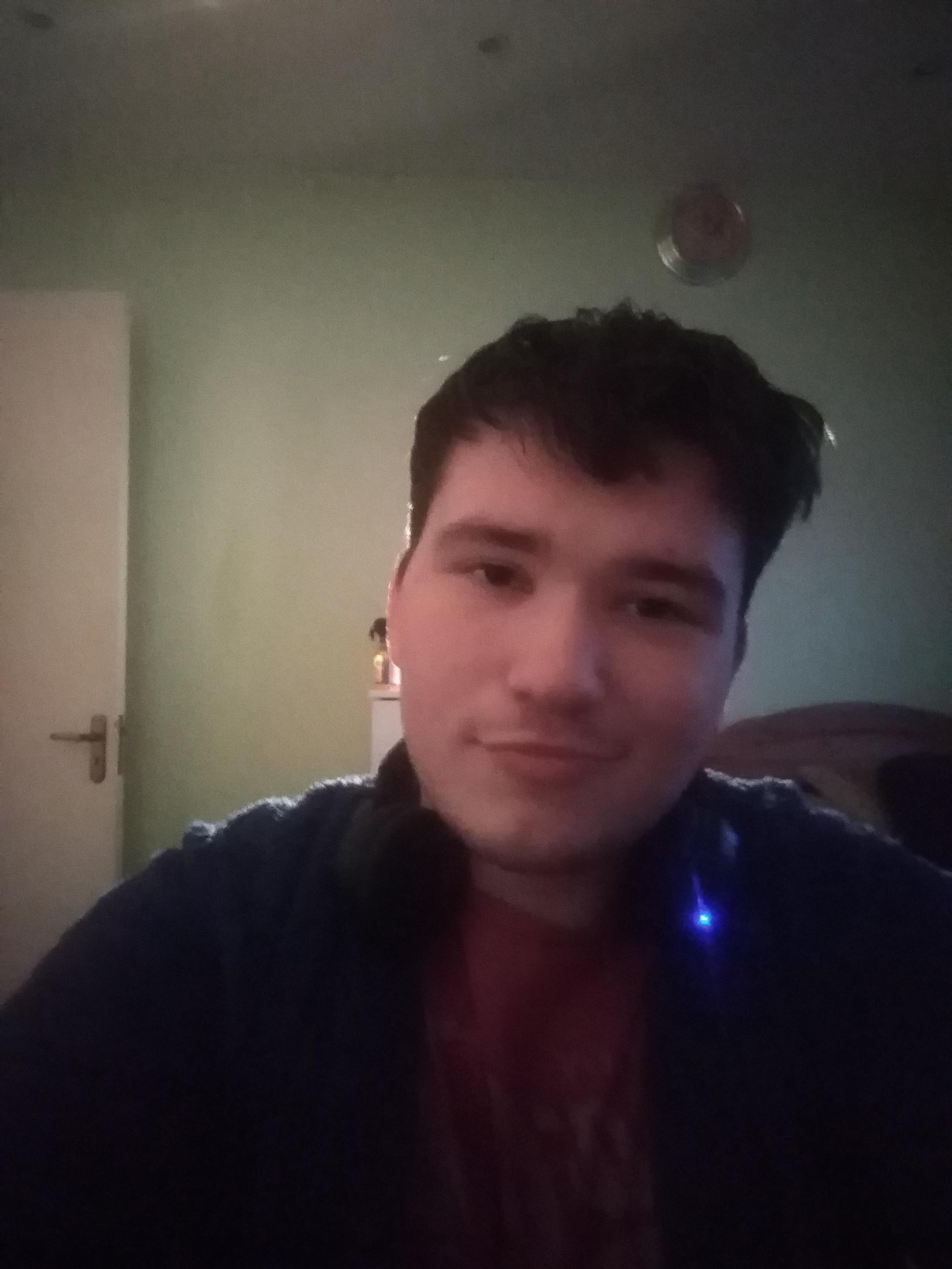 Does anyone out there look like me? I'm curious :) | Scrolller