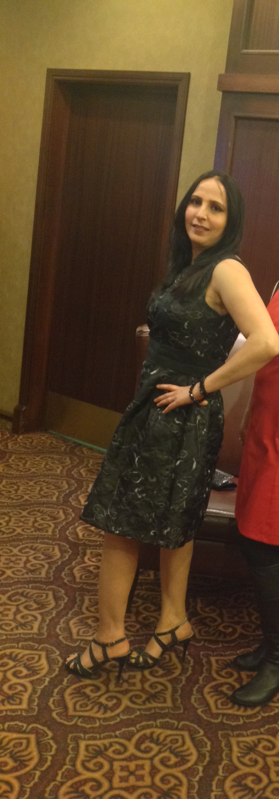 does my aunt look slutty | Scrolller